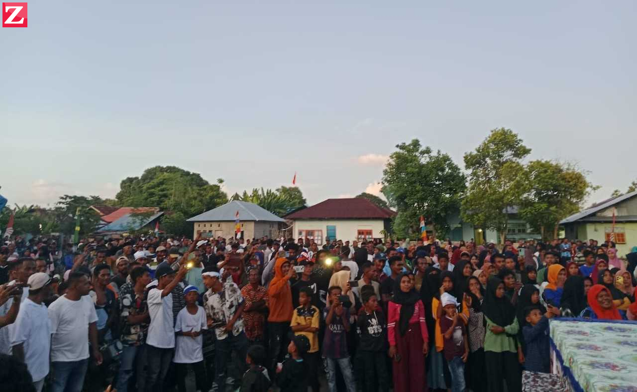 Ribuan Pendukung Dan Simpatisan di Amarsekaru Sambut Kedatangan Rumalutur -Musad | Zona Maluku
